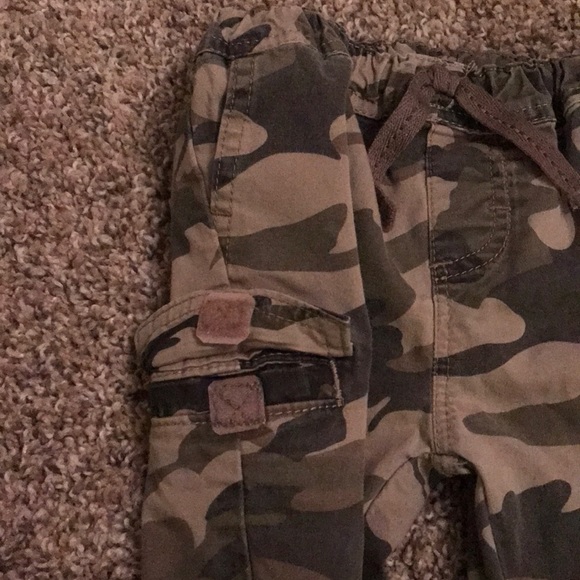 None | Bottoms | Camouflage Pants Elastic Waist Velcro Pockets | Poshmark